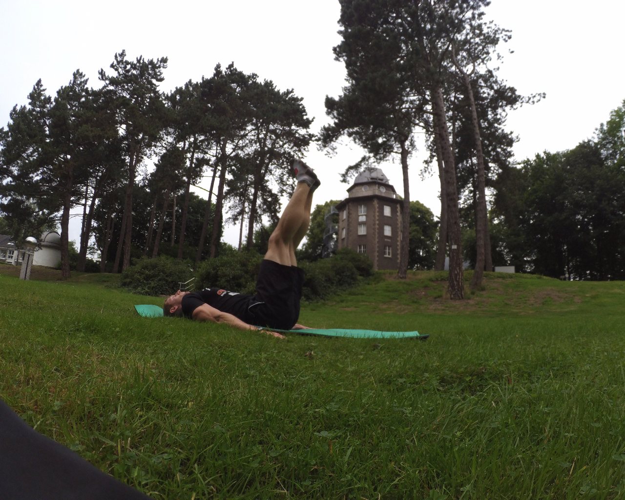 Woche 11 - Freeletics Coach: Pistols! - fitness-factory.net