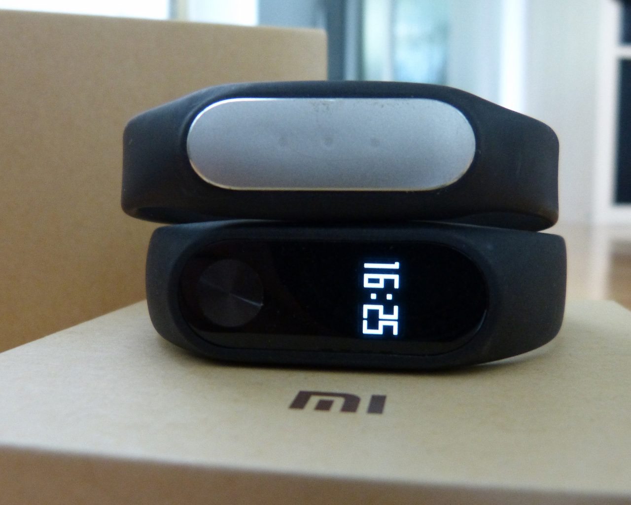 Xiaomi Mi Band 1S VS Mi Band 2 Review021 - fitness-factory.net