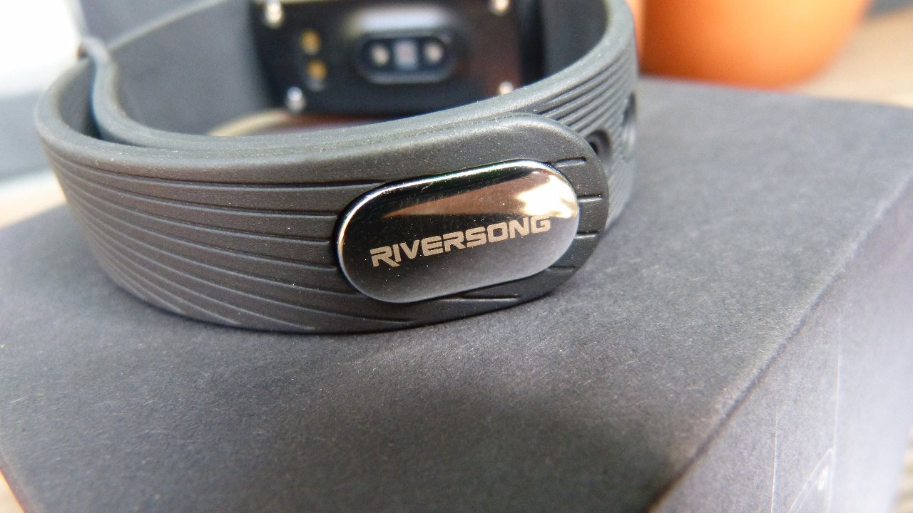 Unboxing: RIVERSONG® WAVE HR - fitness-factory.net